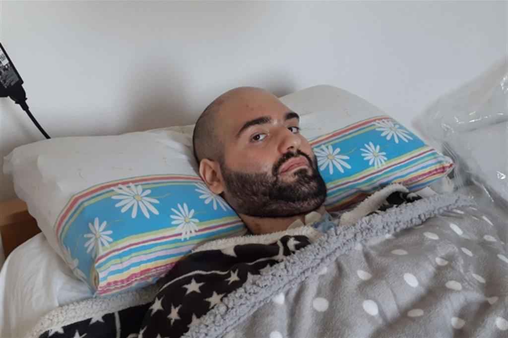 Il rapper con la Sla sul palco di Sanremo: «Il mio brano è un inno alla ...